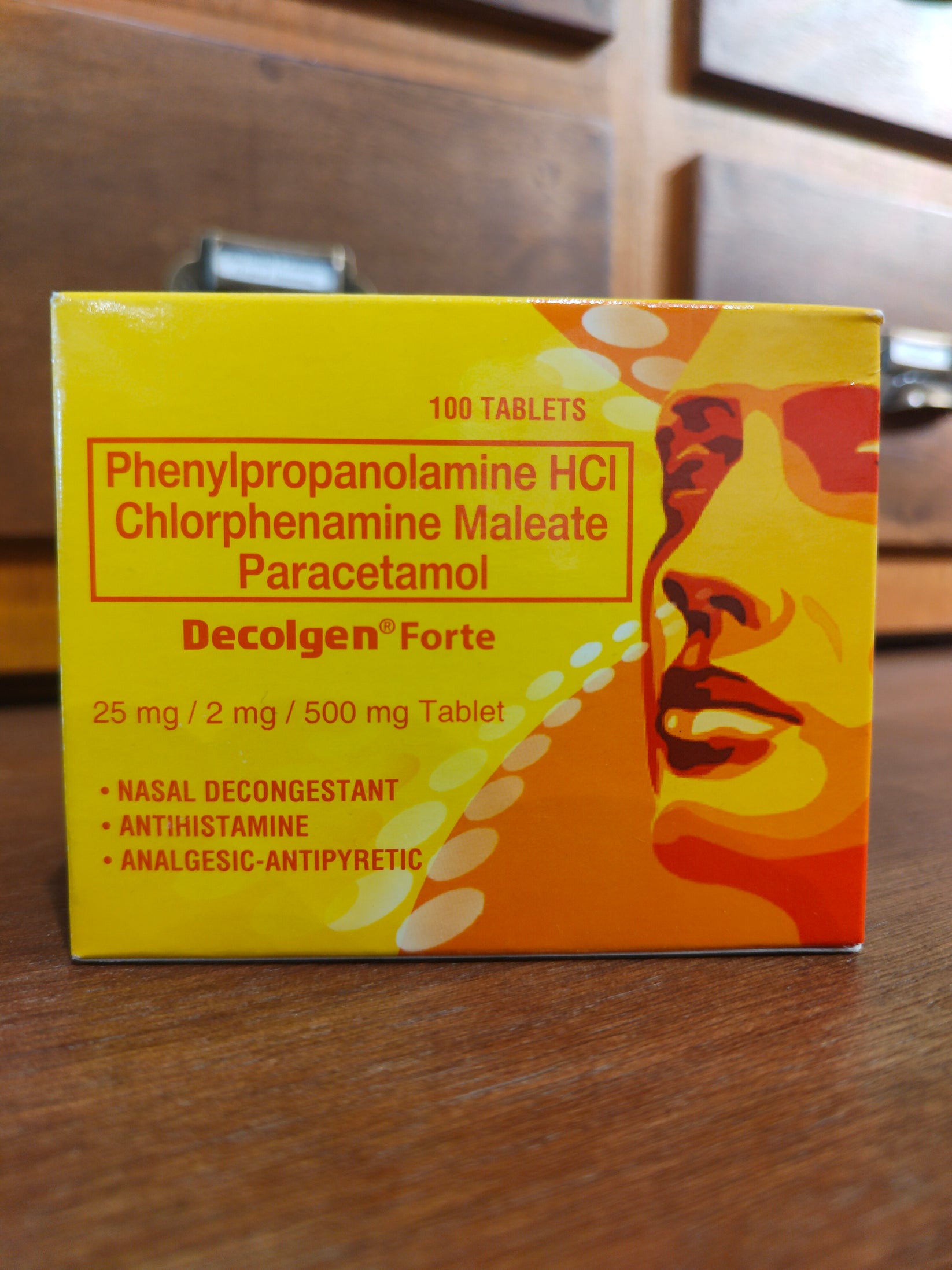 Phenylpropanolamine HCl + Chlorphenamine Maleate + Paracetamol (Decolg ...