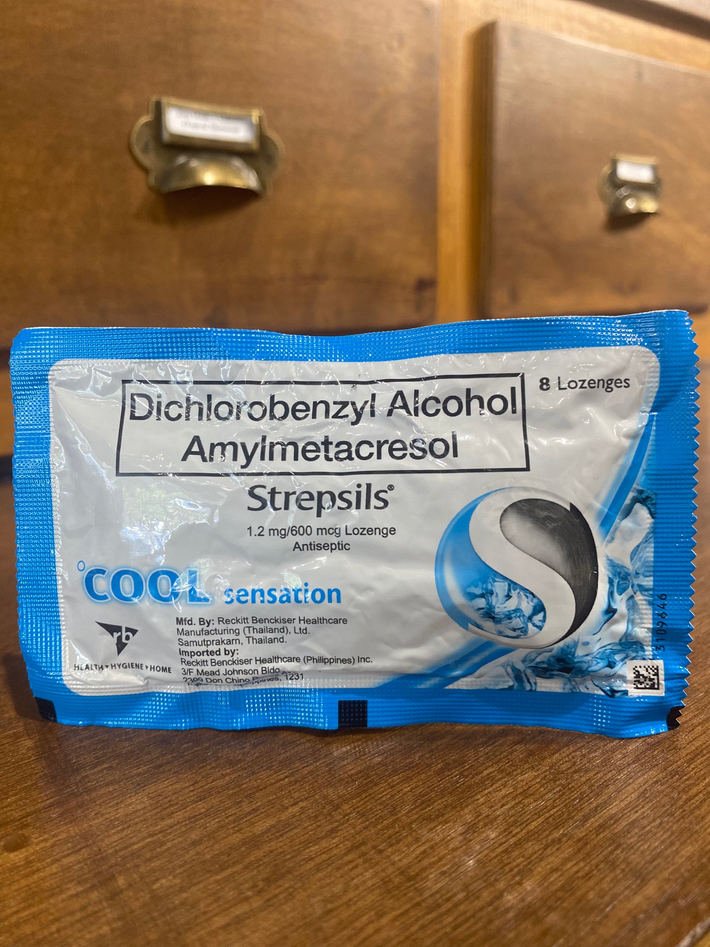 Strepsils Cool Sensation Lozenge – Meds for All